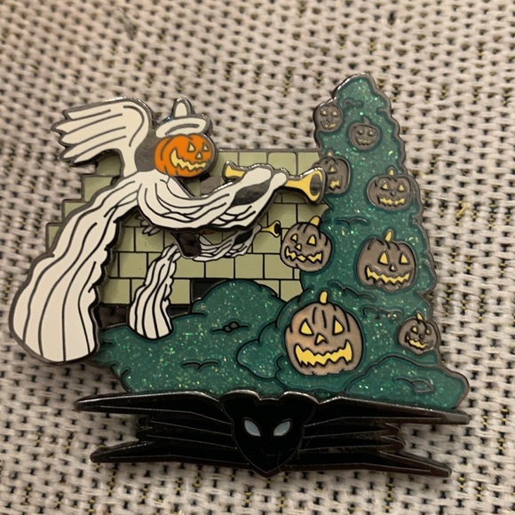 Disney | Jewelry | Disney Glows In The Dark Nightmare Before Christmas ...